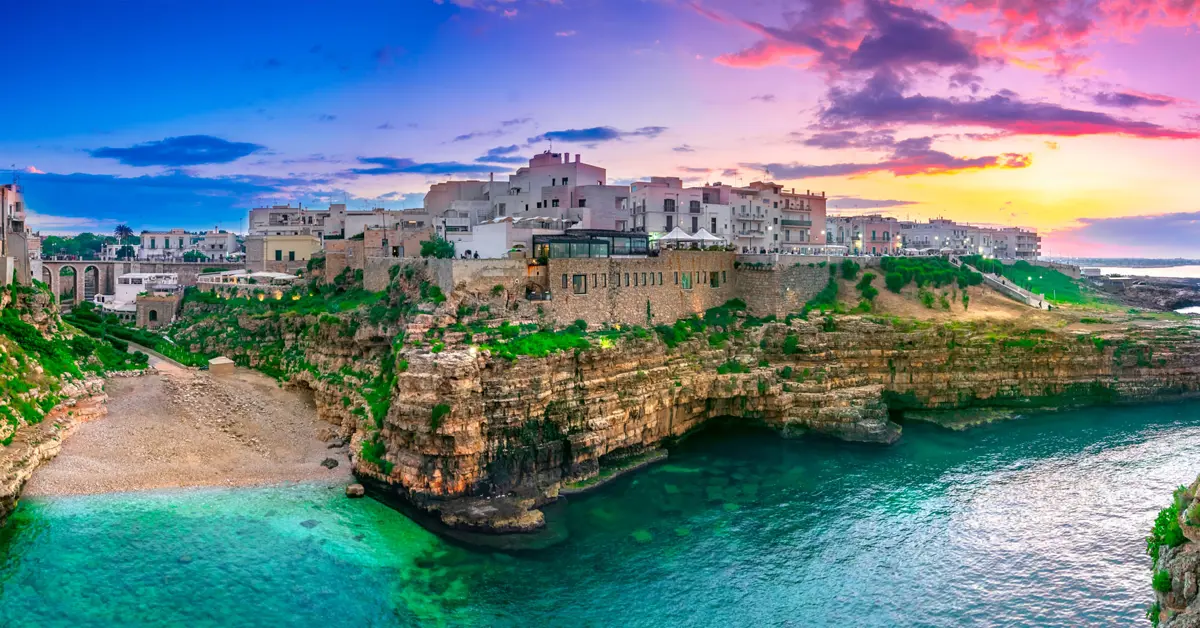 Playa De Bari Vista Panorámica En Monopoli Bari Puglia Italy.